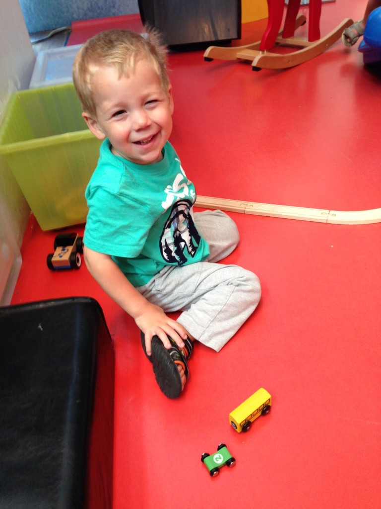 Review of One of the Best Business Class Lounges in the World - Running ...