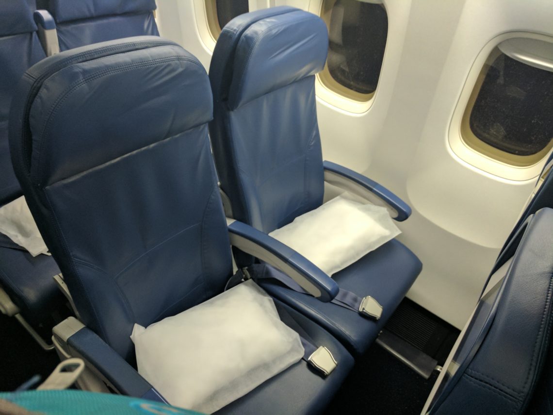 Delta Coach Review: New York to Barcelona [JFK-BCN] - Running with Miles