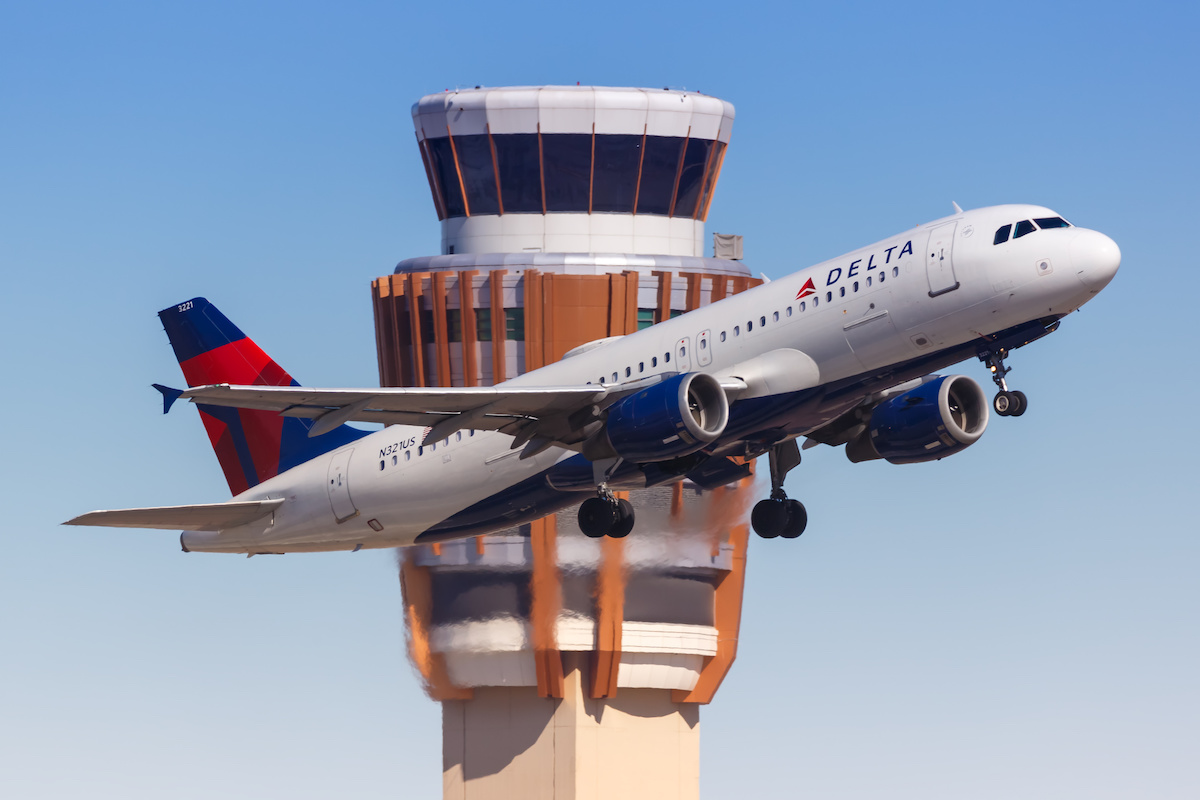 Are You a Delta Elite Flyer? Delta Just Gave You Another Year of Status ...