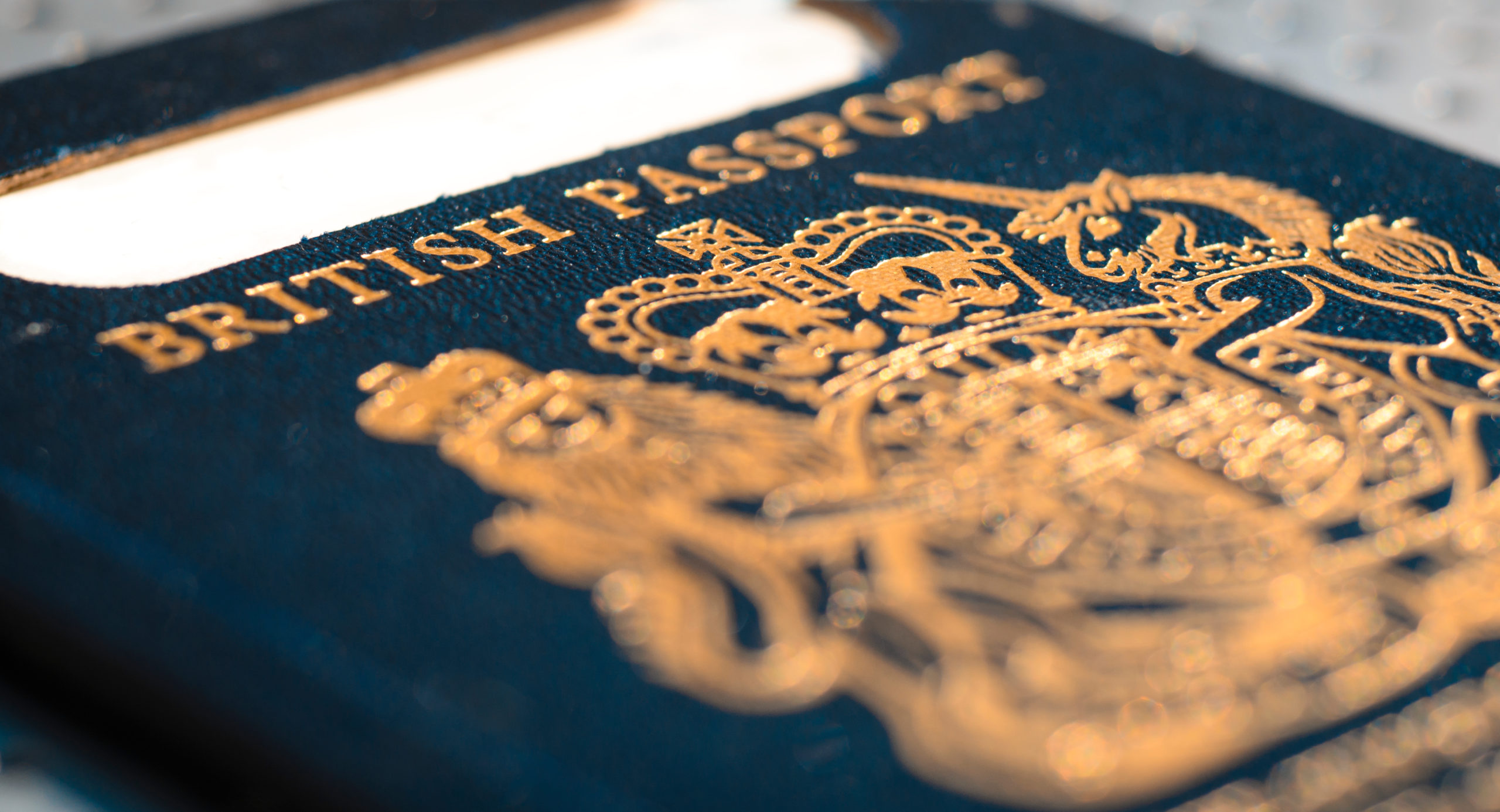 Did You Know that Queen Elizabeth Did NOT Have a Passport? Here’s Why ...