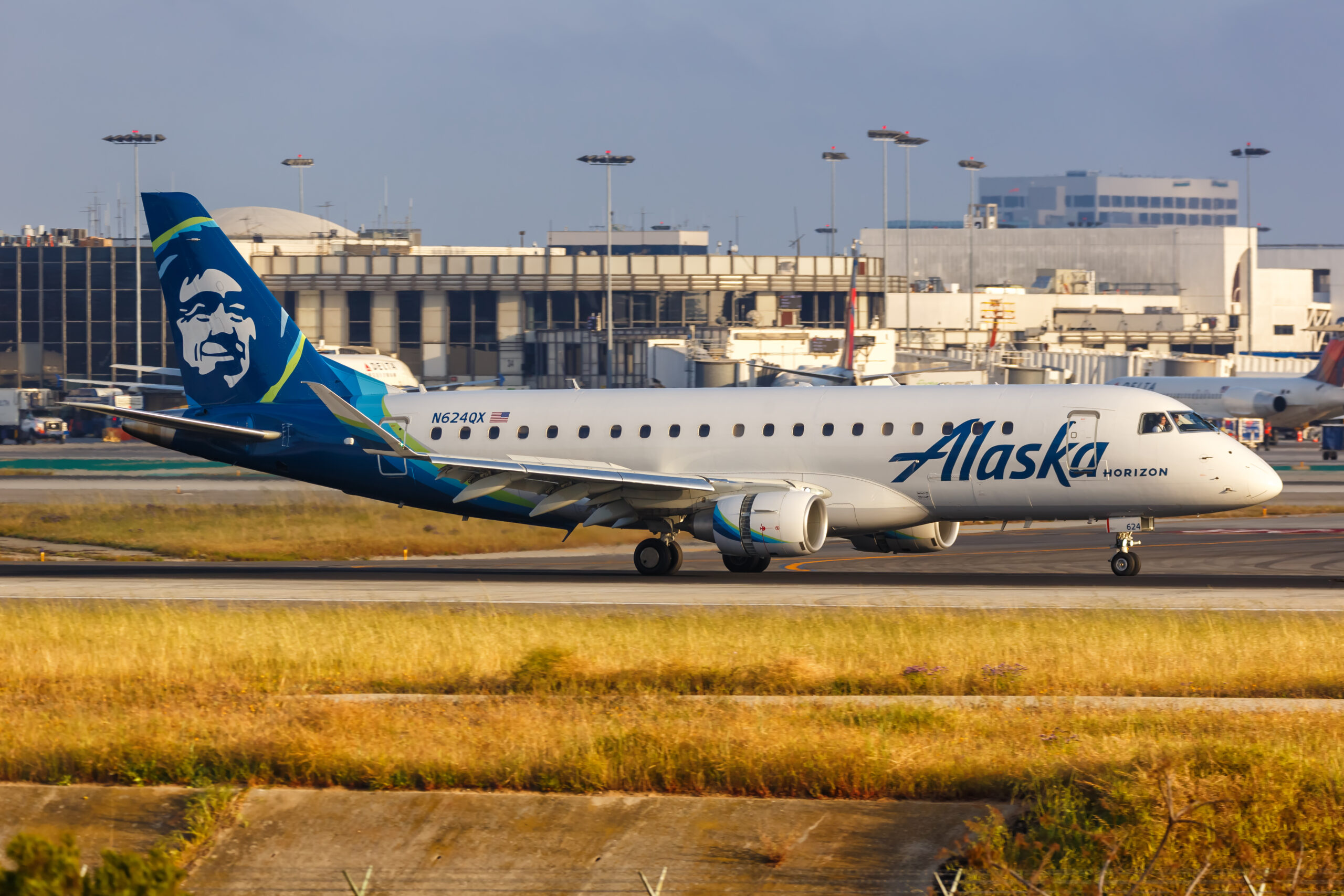 Airline Pilot Charged with 83 Counts of Attempted Murder - Tried to ...